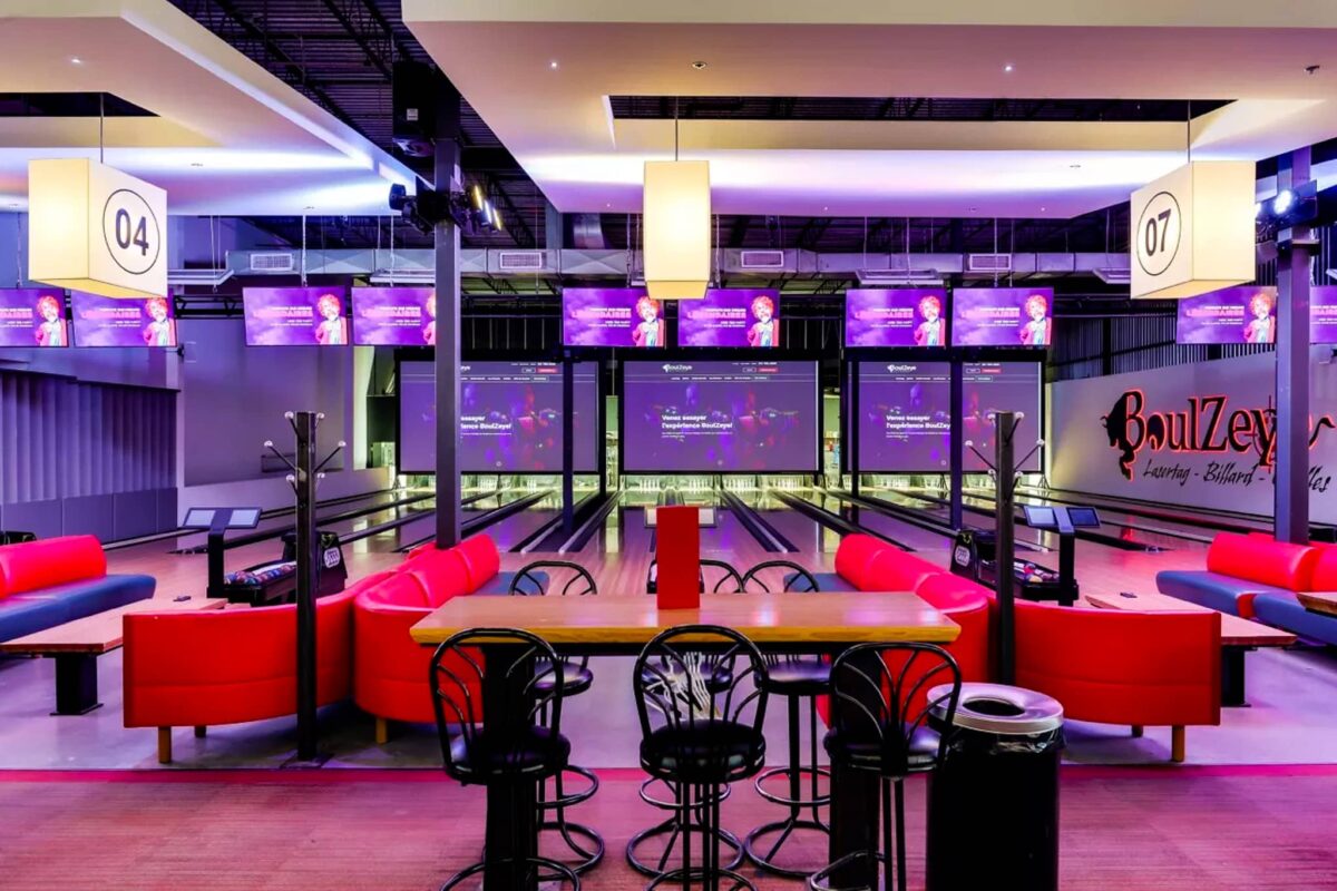 Bowling Montreal: Prices, Packages & Tips | BoulZeye